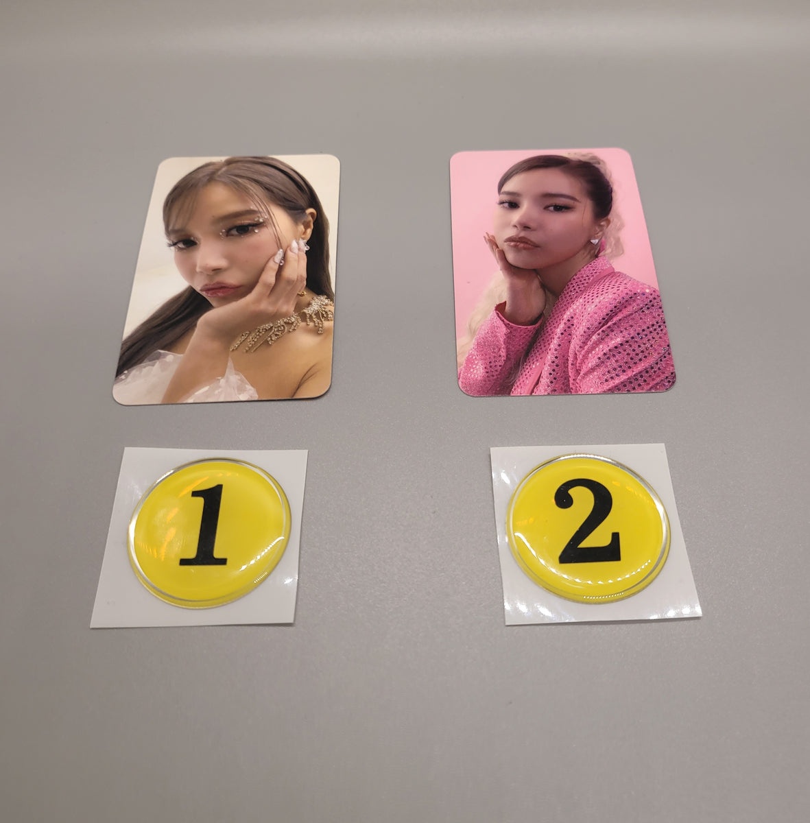 SOLAR POB [容 : FACE] PHOTOCARD – Welcome Kpop